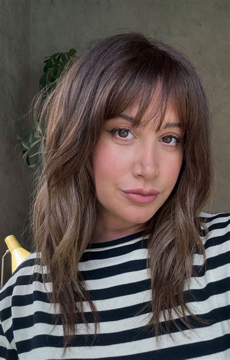33 Low Maintenance Mid Length Haircuts That Practically Style
