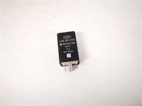 4a0951253 898700000 369 Relay Module Audi A4 2001 1 8l Eis01541318