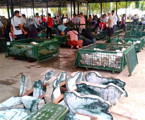 ပြည်တွင်းကျောက်မျက်လုပ်ငန်း လုပ်ကိုင်နေသူများ အဆင်ပြေလျက်ရှိသည့် မြန