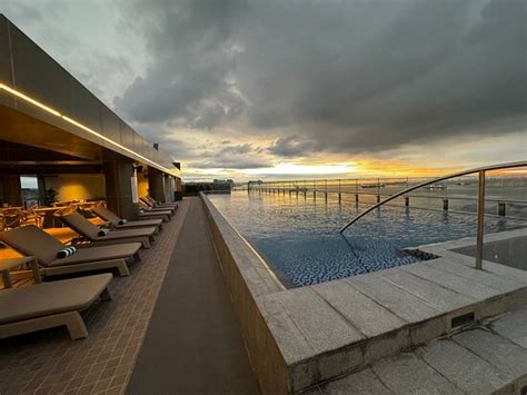 Newly Opened Poolside Bar With Stunning Sunset Views Review Of Edge