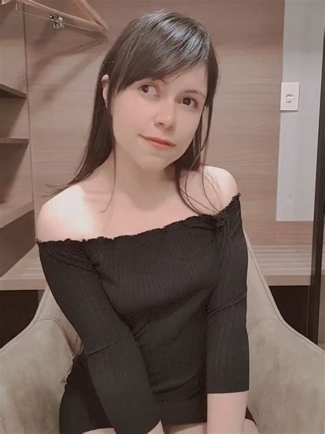 Hana Lily 花 Hanalilyx Urlebird