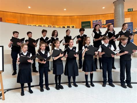 Hommage à Lartiste Suzanne Guité