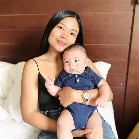 Pinay Mom In Canada