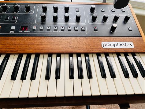 Matrixsynth Sequential Circuits Prophet 5 Rev32 Analog Synthesizer Sn