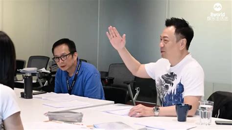 Wayne Lai Gives Acting Lessons To Mediacorp Stars Praises Hong Ling
