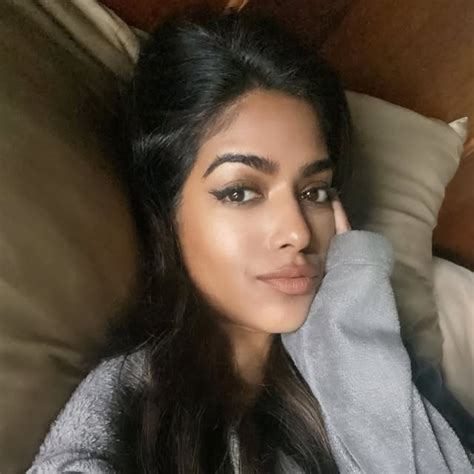 Yasmin Aliya Khan Yazzzzzk • Instagram Photos And Videos