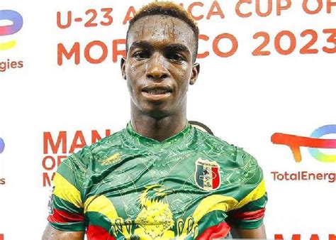 Le Fc Séville Surveille Cheickna Doumbia Africafoot