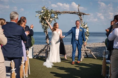 James And Anna Oceanview Of Nahant Massachusetts Wedding — Chris Keeley