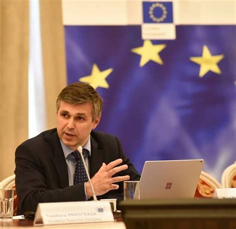 Bogdan Rogin Exporomania