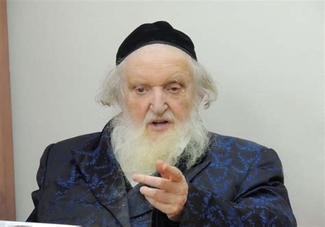 לא כדאי להתחכם יותר מדי בפרט שיש רב פיקח בסביבה כיכר השבת