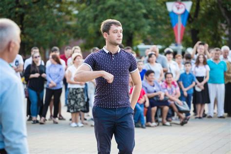 Circassian Crowd Couple Photos People Couples