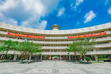 广州市第二中学（黄埔校区）