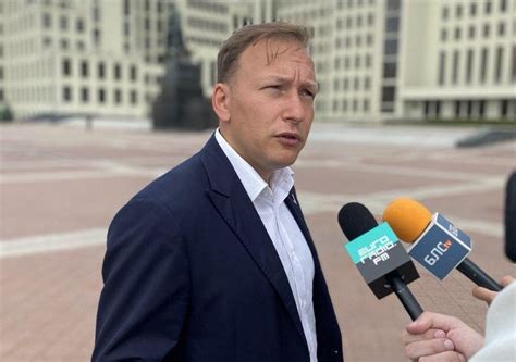 Belarus Detains Former Presidential Candidate