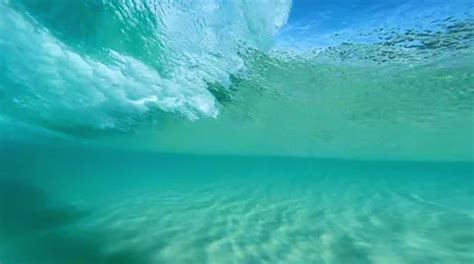 Ocean Waves Underwater