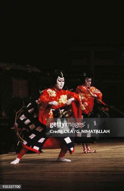 Kabuki Japan Photos And Premium High Res Pictures Getty Images
