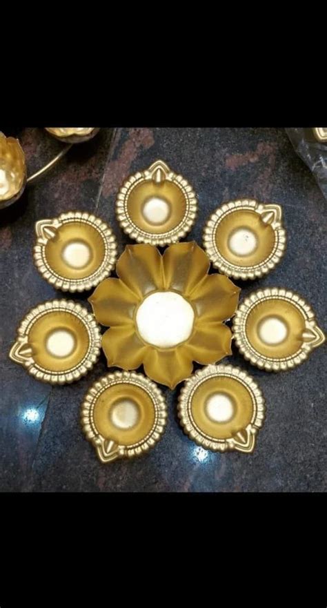 Silver Polished Golden Diya Phool Metal Urli At Rs 145 Piece In Moradabad Id 2854388737655