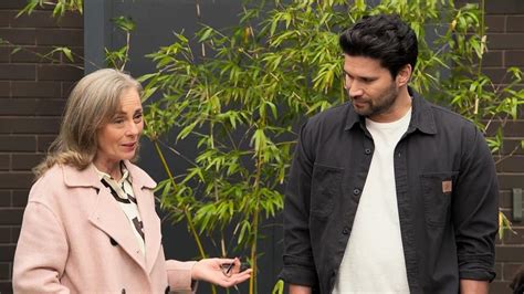 Neighbours Jane Harris Left Upset In New Romance Story