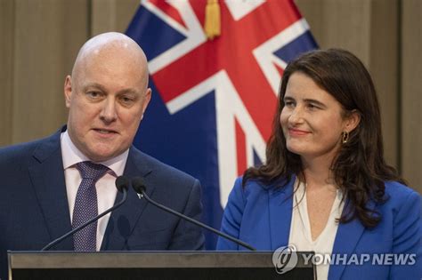 뉴질랜드 제1야당 새 대표에 신참 크리스토퍼 럭슨 나무뉴스