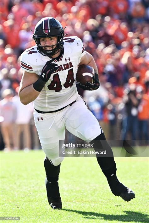 Nate Adkins Of The South Carolina Gamecocks Runs The Ball Against The News Photo Getty Images