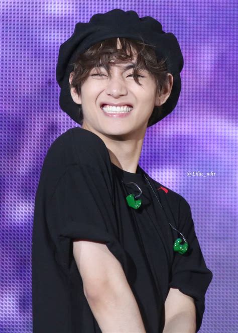 Pin By Jimin 🥺💛 On V ღ Bts Taehyung Taehyung V Taehyung