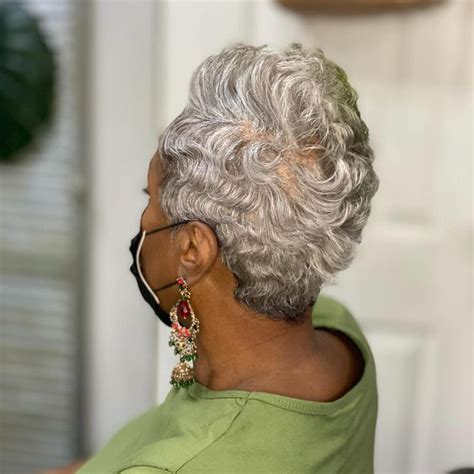 16 Grey Pixie Styles That Make Going Short So Worth It