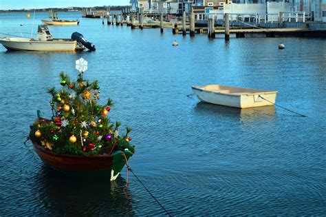 How To See The Chesapeake Bay At Its Most Festive This Holiday Season
