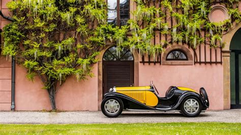 Bugattis Moderna Hyllning Till 100 år Gamla Ikonen