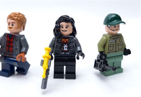 Lego Jurassic World T Rex 76944 Minifigures Owen Wildlife Guard