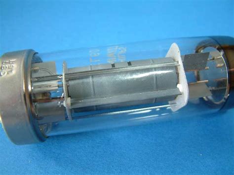 Die EL60 von Philips Miniwatt