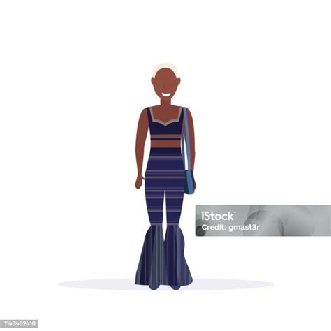 행복 한 우연한 여자 서 있는 자세 웃는 아프리카계 미국인 짧은 머리 소녀 여성 만화 캐릭터 전체 길이 평면 흰색 배경 개념에 대한 스톡 벡터 아트 및 기타 이미지 Istock