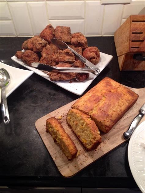 Southern Fried Chicken With Corn Bread Southern Cornbread Southern