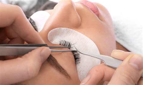 Classic Lash Set The Trend Thats Taking Over