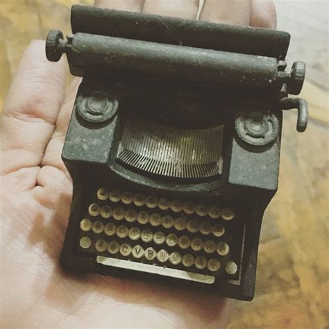 Pictures Of Lisann Valentin