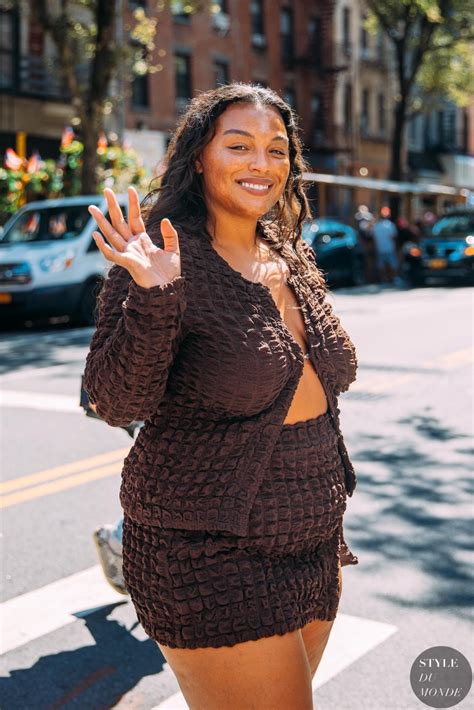 New York Ss 2023 Street Style Paloma Elsesser Style Du Monde