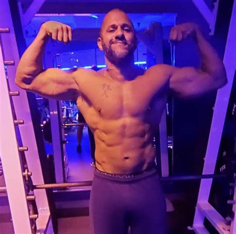 Rohit Raju Rwrestlewiththepackage