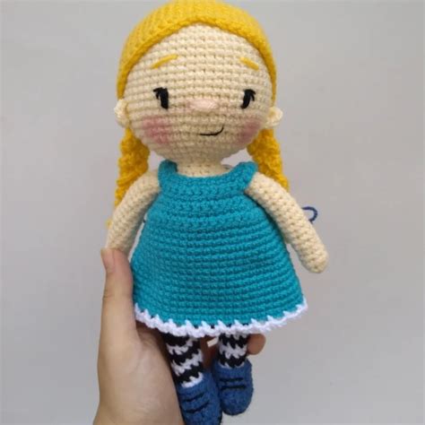 کمدا قیمت و خرید عروسک بافتنی دختر موطلایی ابعاد 22 سانتی متر وزن 80