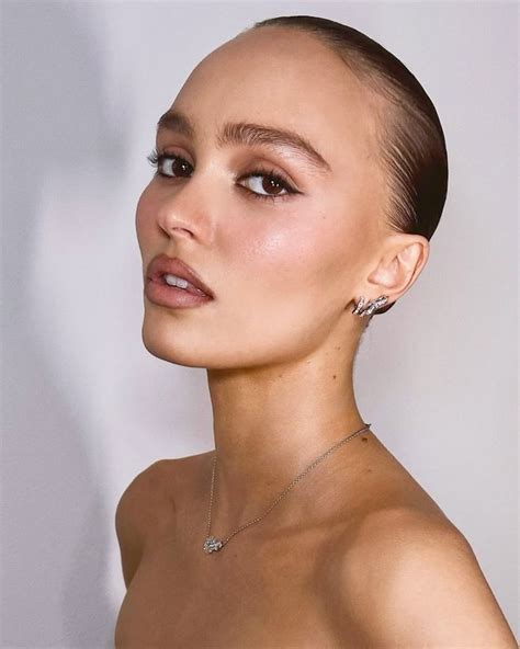 Lily Rose Depp Inspiração Para Personagens Coisas De Maquiagem Tutoriais