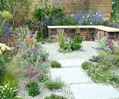 No Grass Backyard Ideas 7 Ways To Switch Out Lawns Homes And Gardens