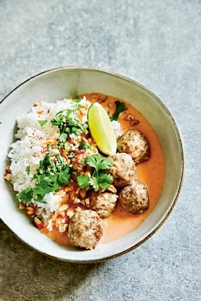 Asiatiska Köttbullar I Röd Curry Med Ris Diabetes Stockholm