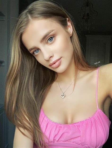 Cute And Sexy Girl On Tumblr