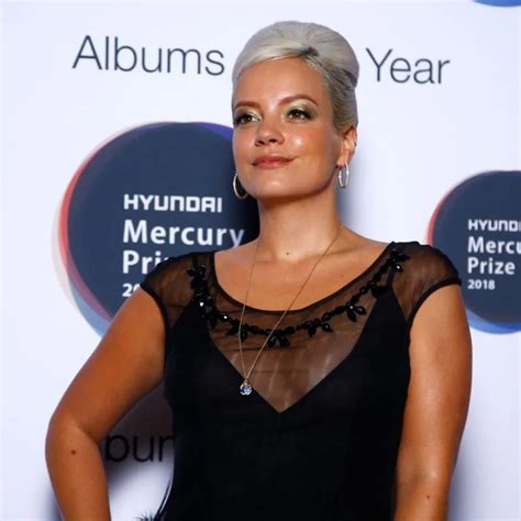 40 Celebrities With Body Abnormalities You Probably Didnt Know About