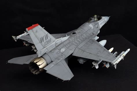 Tamiya 132 F 16c Block 50 Falcon