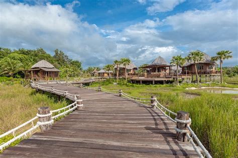 นามิชายคาเฟ่ Fun D