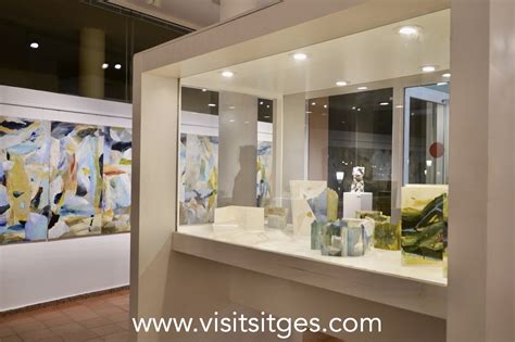 Fotos De La Exposición De La Artista Rayda Guzmán Punto De Inflexión