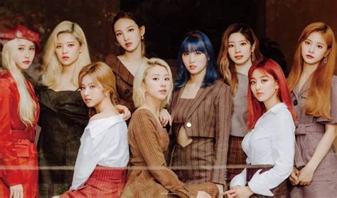 Todas As Integrantes Do Twice Renovam Contrato Com A Jyp Entertainment