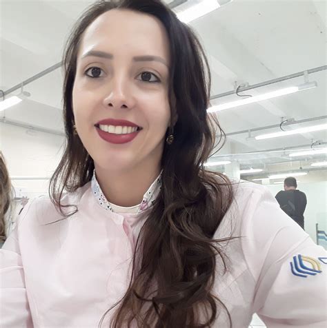 Sandra Drey Cirurgiã Dentista Caràzinho Rs