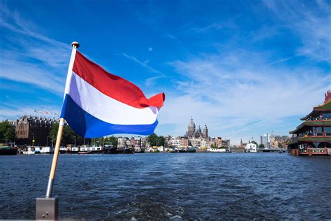 🇳🇱 The Netherlands Flag Unveiled Colors Meaning Coat Of Arms Flag Map And Similar Flags Mappr