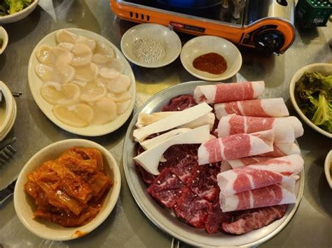 사당 입에서 살살녹는 차돌박이 삼합 맛집외양간 네이버 블로그