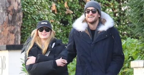 Sophie Turner Was Spotted Getting Cozy With Perry Pearson On The