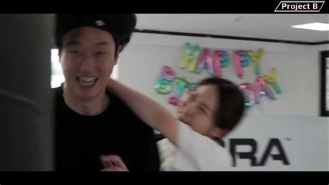 여자들 한테 발리는 남자들 Youtube